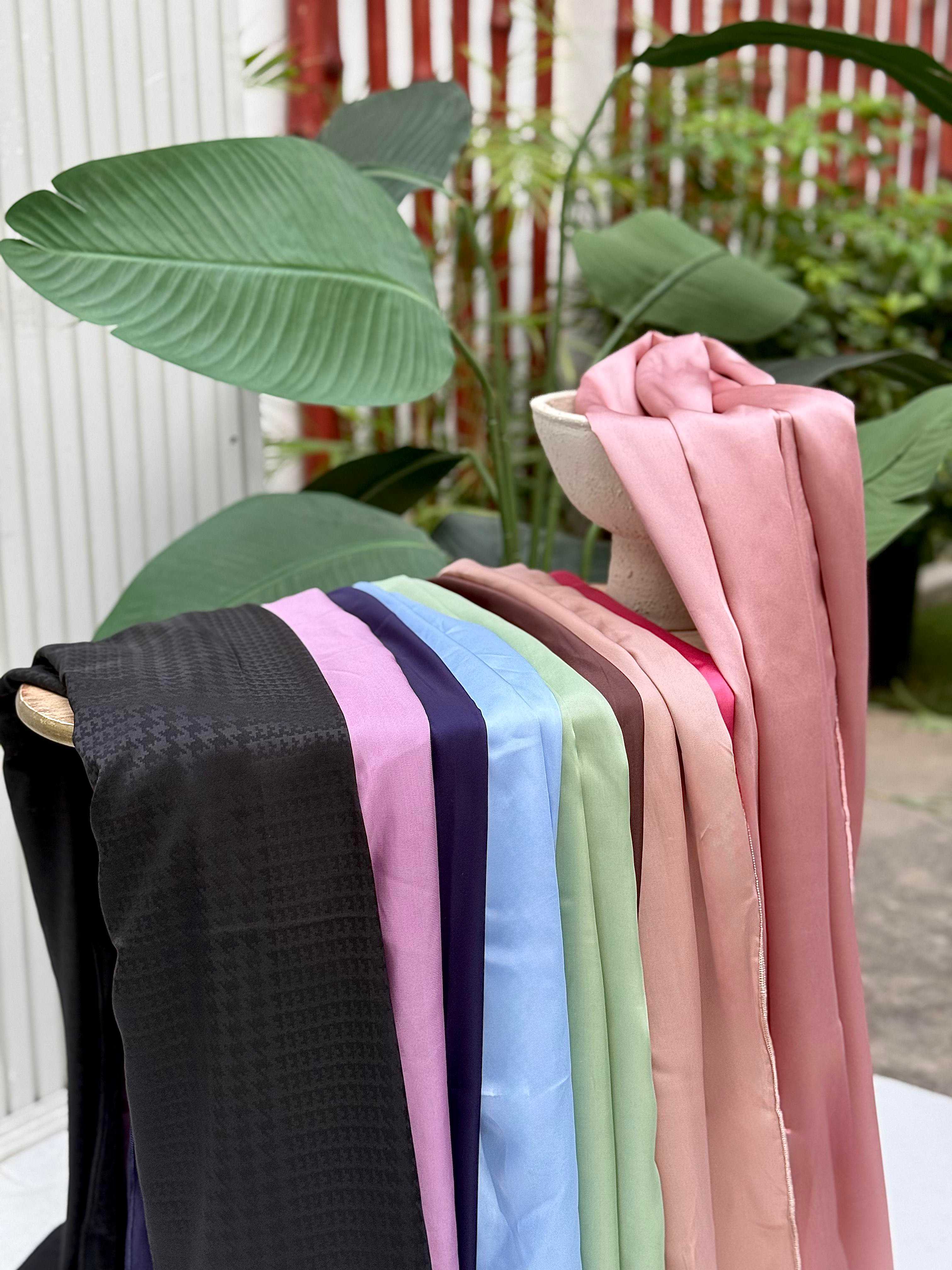 Silk Scarves to Beautify Pakistani Party Looks 2025 – DrapeTribe
